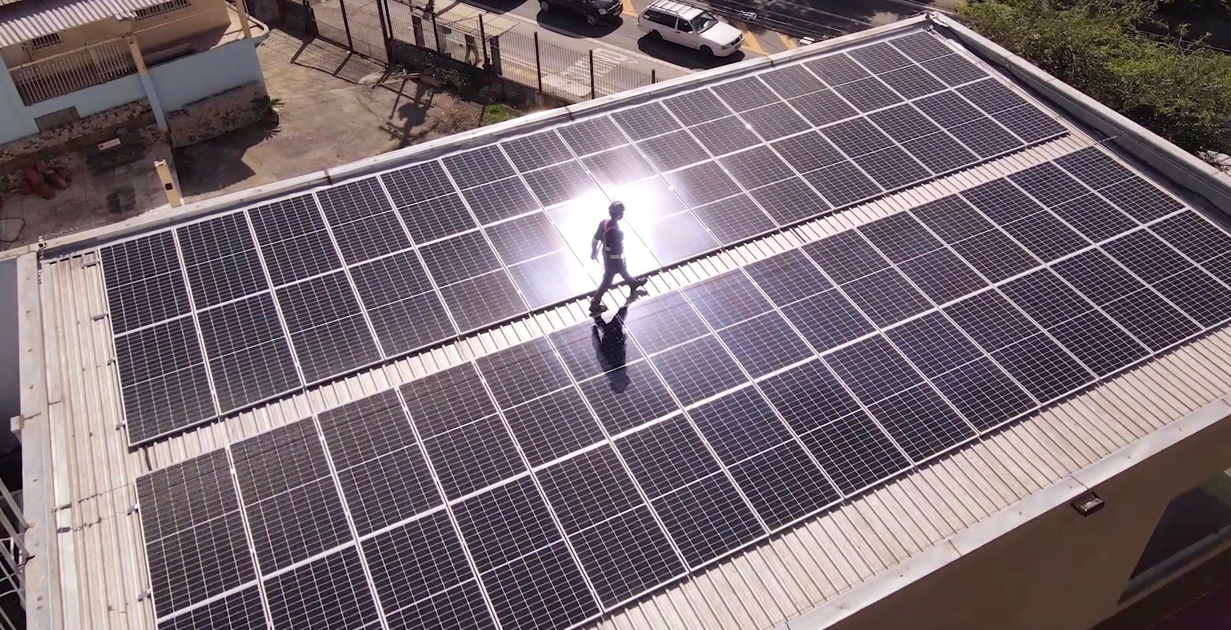 Swift adota 100% de energia solar em sua rede de lojas no Brasil - J&F ...